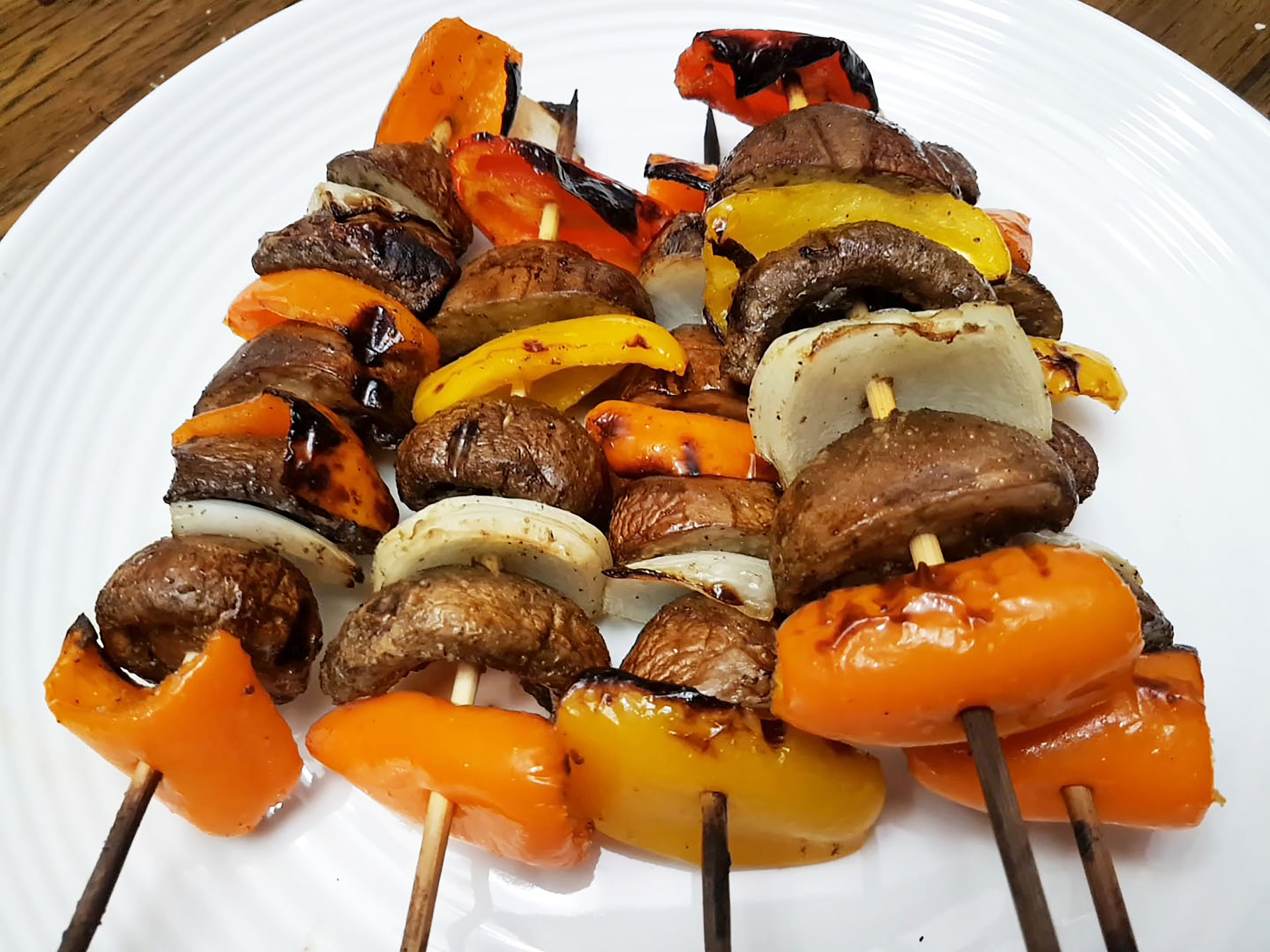 Grilled Baby Portobello Mushrooms Skewers - MY HOME RECETTES